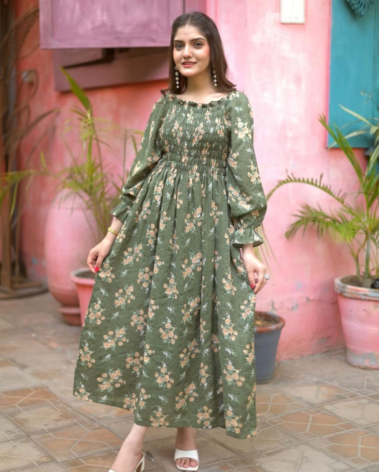 doria-lawn-pickle-green-floral-dress-haleema-shazia
